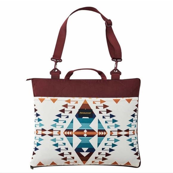 Pendleton | Bedding | Pendleton Packable Blanket | Poshmark